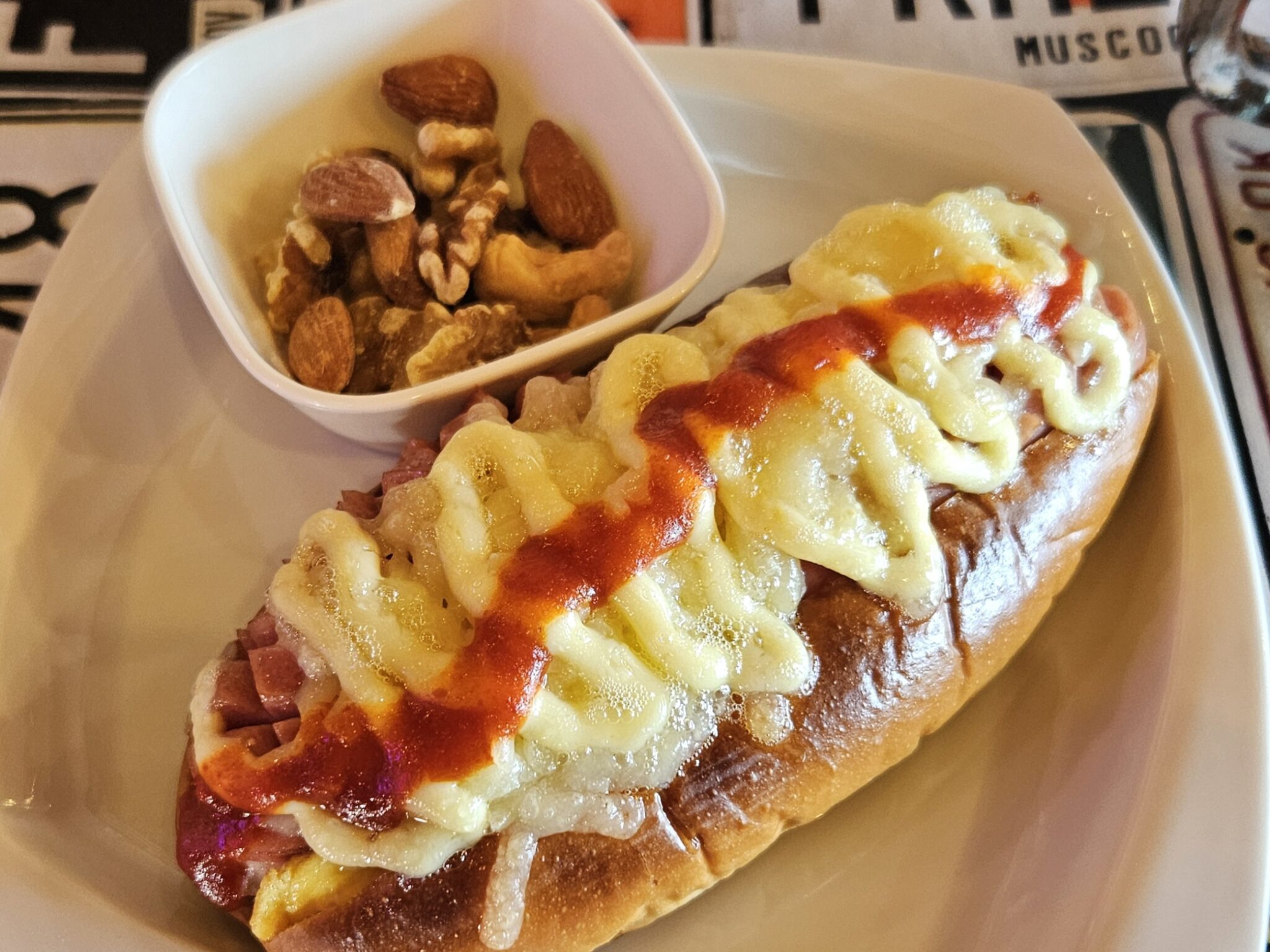 移転して新しくなった「RAT★RACE & BASE CAFE（ラットレースアンドベースカフェ）」！ビッグスケールの『OTANI★DOG ...