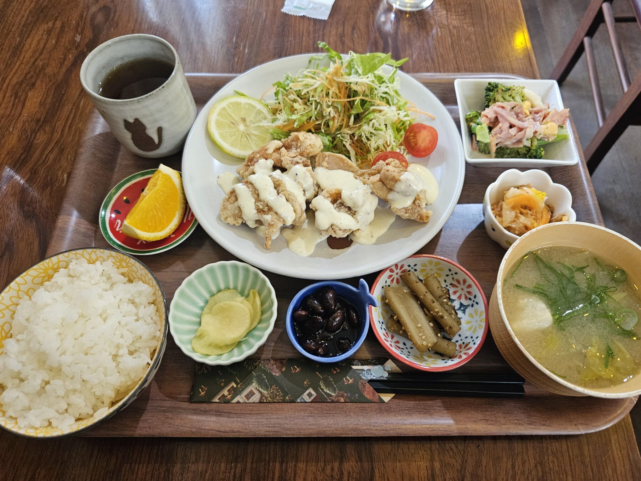 「cafe & lunch NEKONOTE（ネコノテ）」の野菜たっぷり栄養満点『ねこのてランチ』！【西宮グルメ】【洲先】 | 奥大輔の西宮探検日記